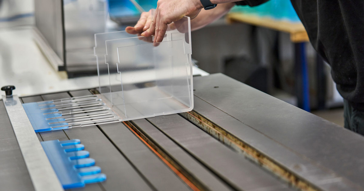 Heat Bending and Cold Bending of Plastic | Induflex